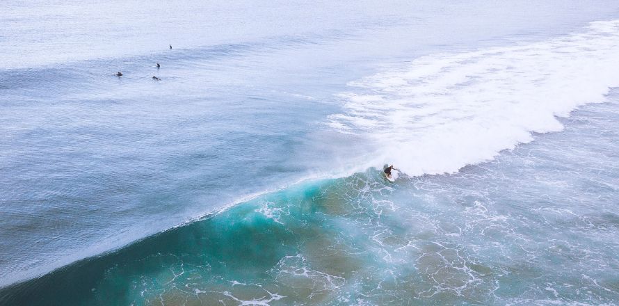 Best Surfing Beaches in Australia for Budget Campervan Travellers